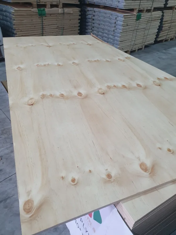 Pine Plywood Sheet 18mm - Gama Design